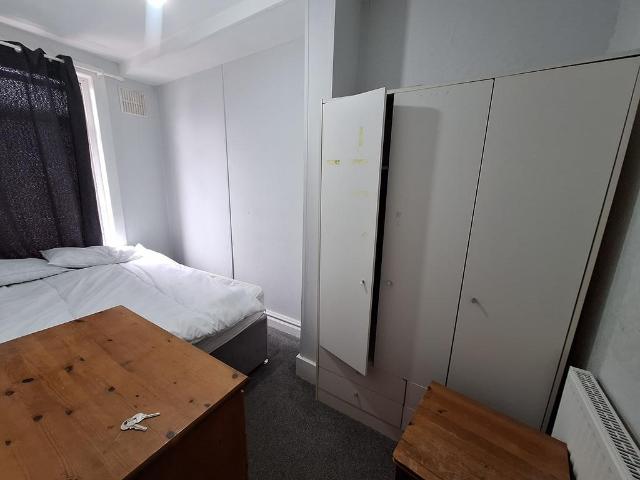 1 bedroom house of multiple occupation to rent