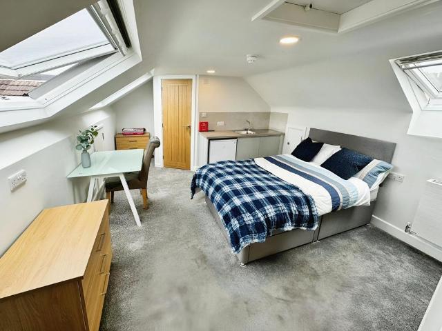 1 bedroom house of multiple occupation to rent