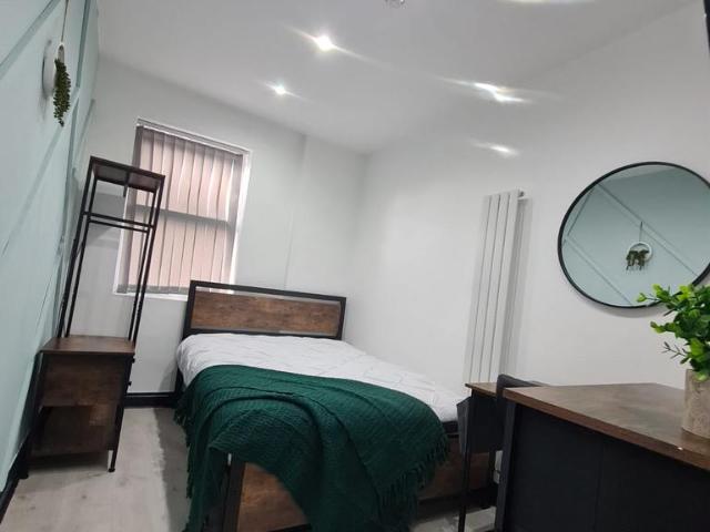 1 bedroom house of multiple occupation to rent