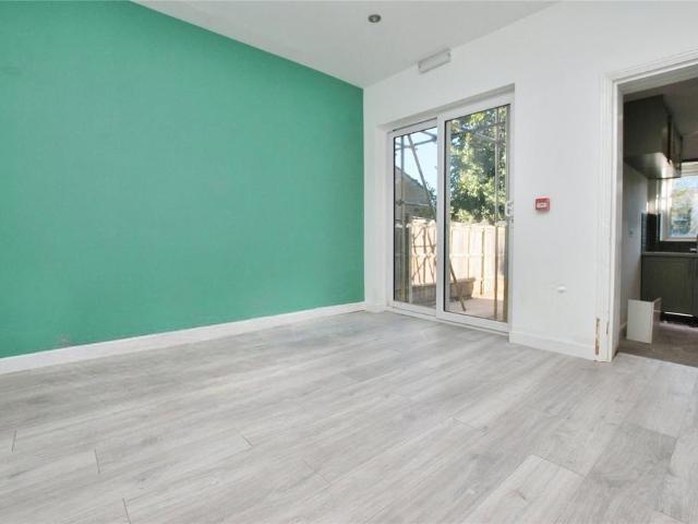 1 bedroom house of multiple occupation to rent