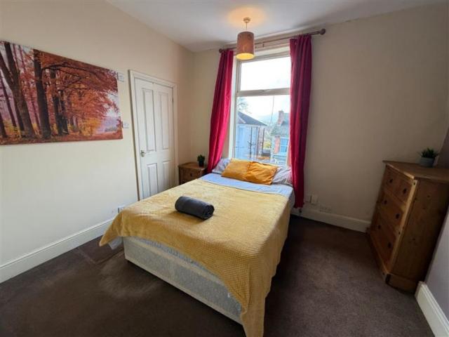 1 bedroom House of Multiple Occupation To Rent