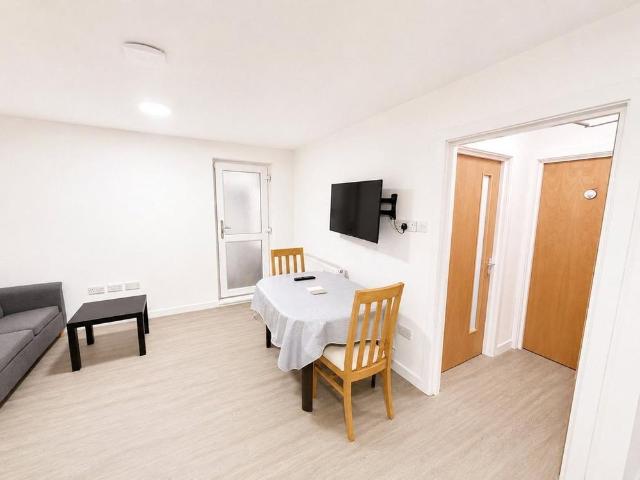 1 bedroom house of multiple occupation to rent