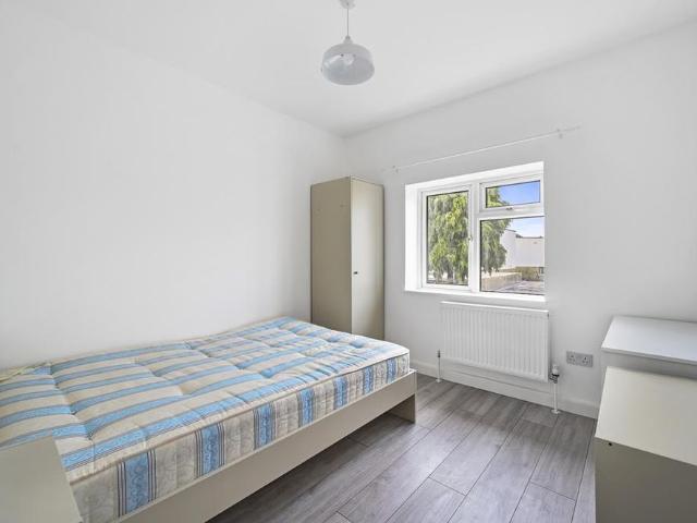 1 bedroom house of multiple occupation to rent