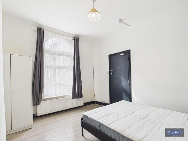 1 bedroom house of multiple occupation to rent