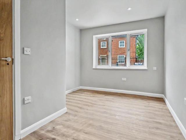 1 bedroom house of multiple occupation to rent