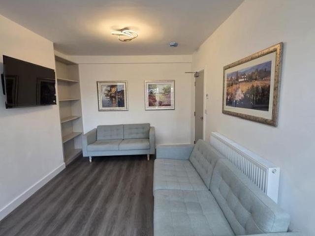 1 bedroom house of multiple occupation to rent