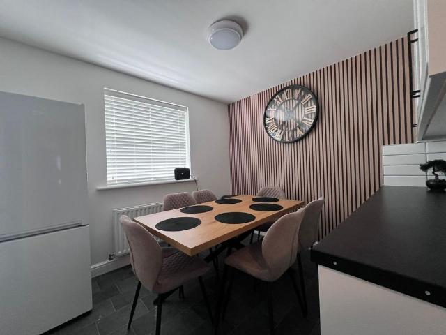 1 bedroom house of multiple occupation to rent