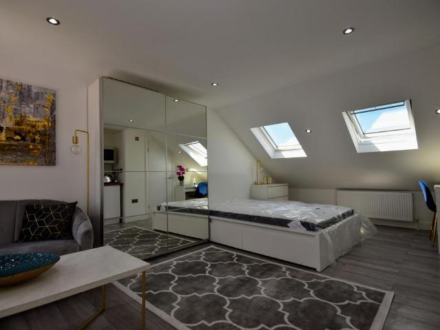 1 bedroom house of multiple occupation to rent
