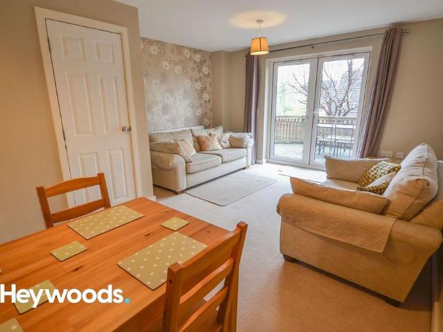 1 bedroom house of multiple occupation to rent