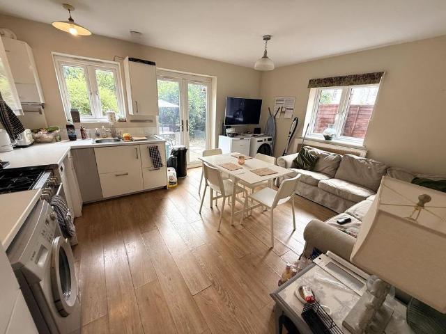 1 bedroom house of multiple occupation to rent