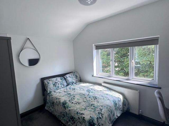 1 bedroom house of multiple occupation to rent