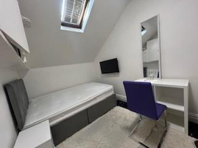 1 bedroom house of multiple occupation to rent