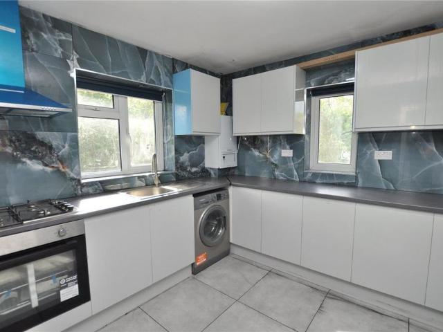 1 bedroom house of multiple occupation to rent