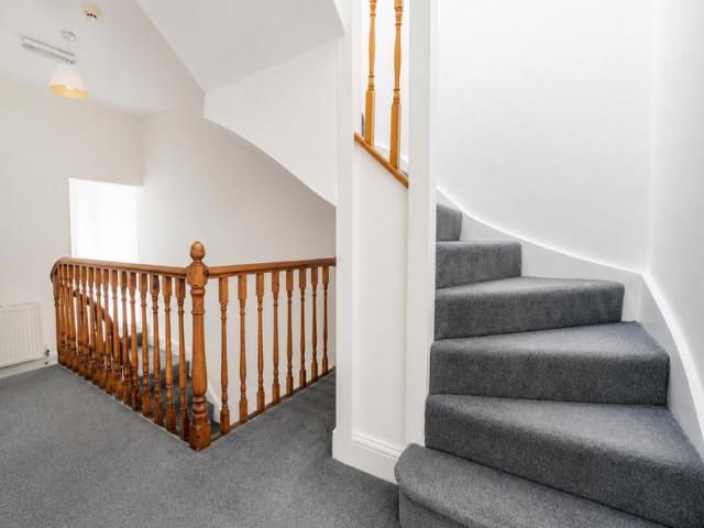 1 bedroom house of multiple occupation to rent