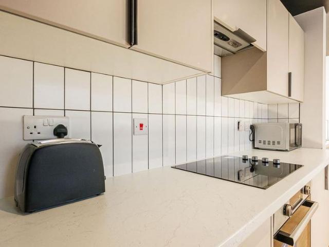 1 bedroom house of multiple occupation to rent