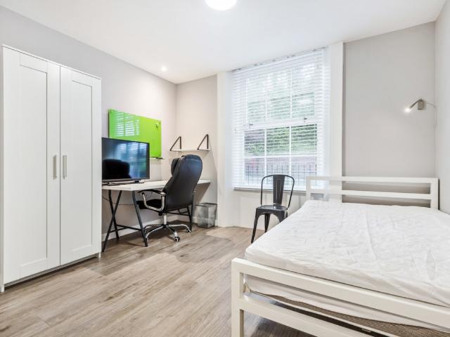 1 bedroom House of Multiple Occupation To Rent
