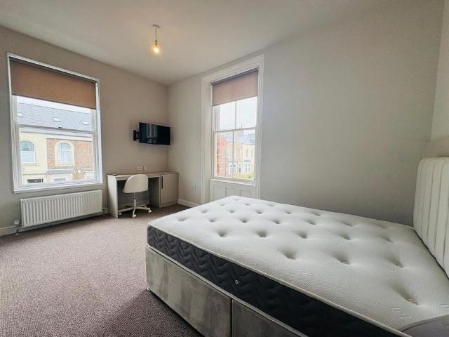 1 bedroom house of multiple occupation to rent