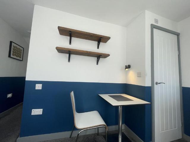 1 bedroom house of multiple occupation to rent