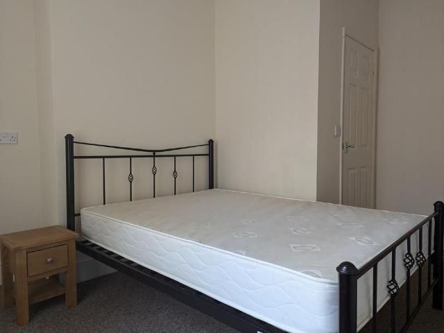 1 bedroom house of multiple occupation to rent