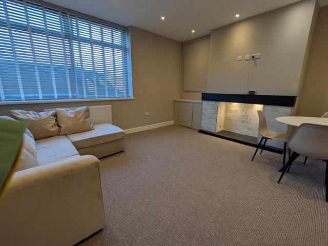 1 bedroom house of multiple occupation to rent
