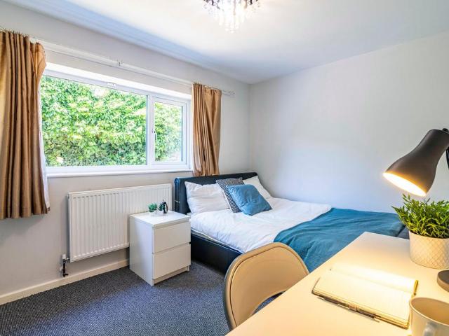 1 bedroom house of multiple occupation to rent