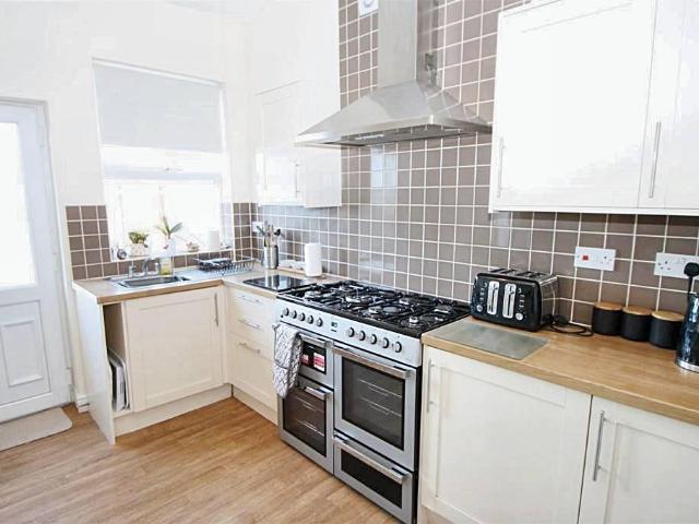 1 bedroom house of multiple occupation to rent