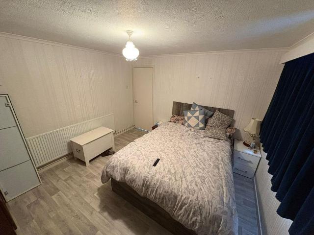 1 bedroom house of multiple occupation to rent