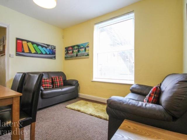 1 bedroom house of multiple occupation to rent