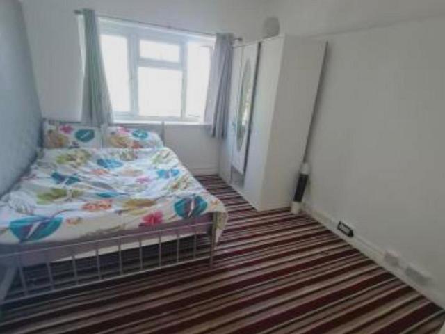 1 bedroom house of multiple occupation to rent
