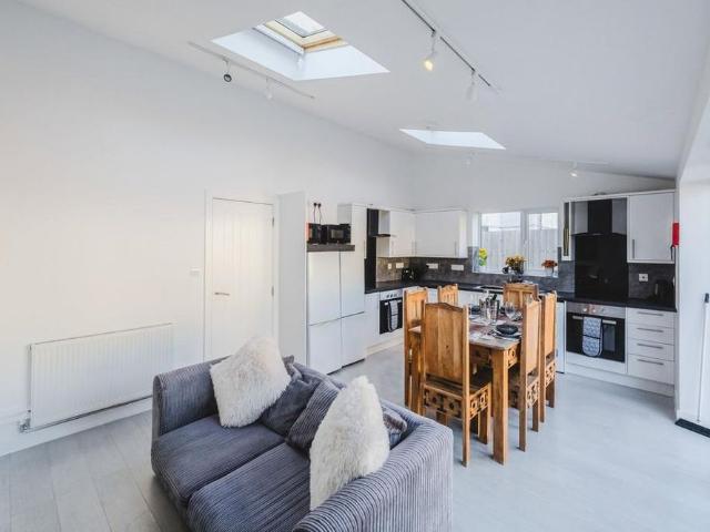 1 bedroom house of multiple occupation to rent