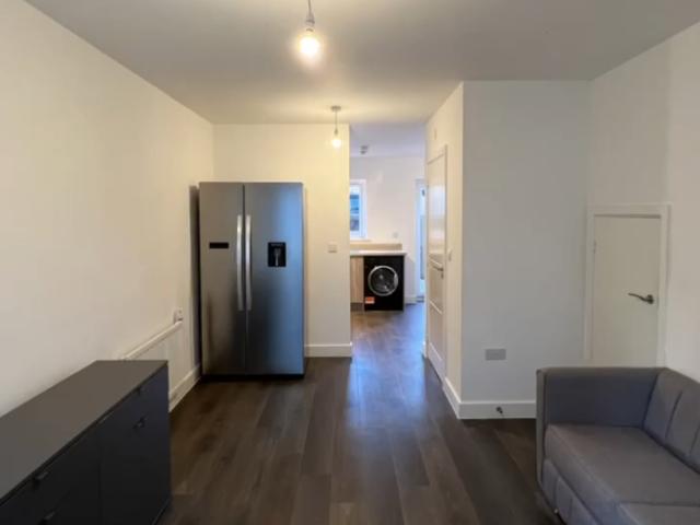 1 bedroom house of multiple occupation to rent