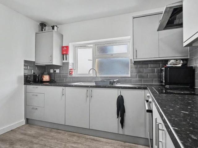 1 bedroom house of multiple occupation to rent