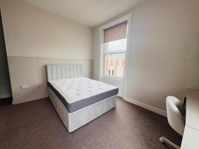 1 bedroom house of multiple occupation to rent