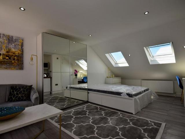 1 bedroom house of multiple occupation to rent