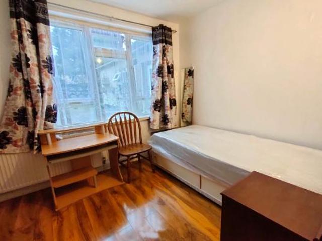 1 bedroom house of multiple occupation to rent