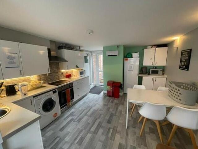 1 bedroom house of multiple occupation for rent in Upton Close, Ipswich, Suffolk, IP4