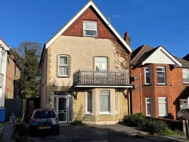1 bedroom house of multiple occupation for rent in Alexandra R.