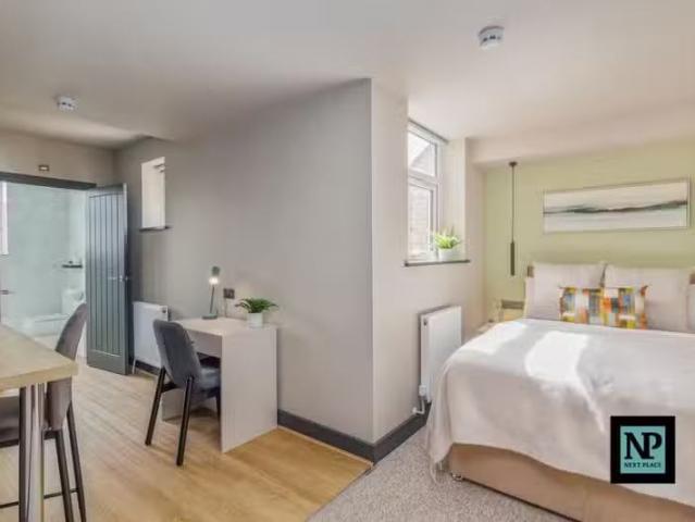 1 bedroom house of multiple occupation for rent in Alfred Stre.