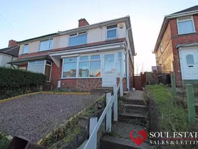1 bedroom house of multiple occupation for rent in Auckland Ro.