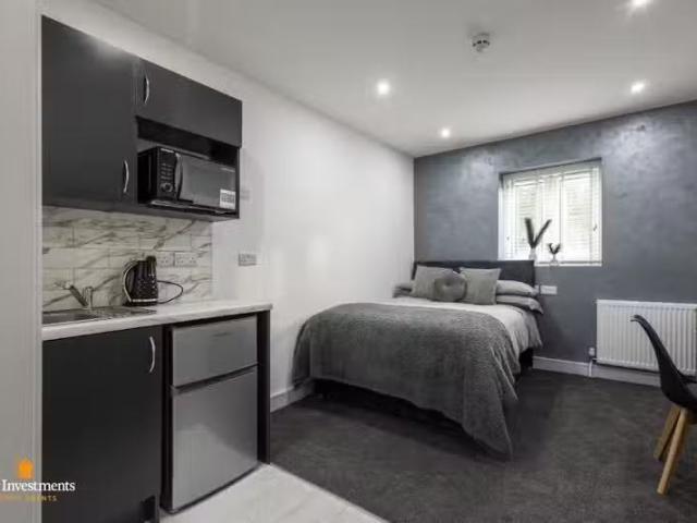 1 bedroom house of multiple occupation for rent in Benn Street.