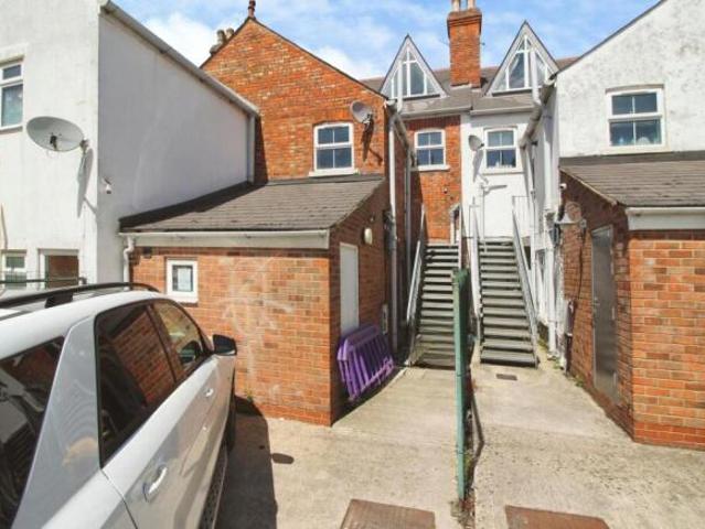 1 bedroom house of multiple occupation for rent in Commercial Road, Swindon, SN1