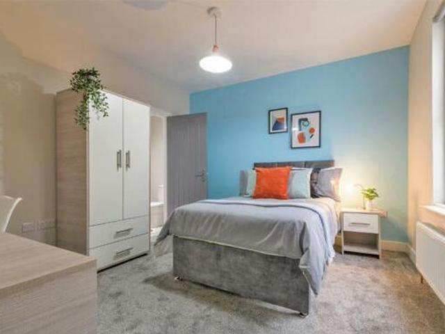 1 Bedroom House Of Multiple Occupation For Rent In Failsworth, Manchester