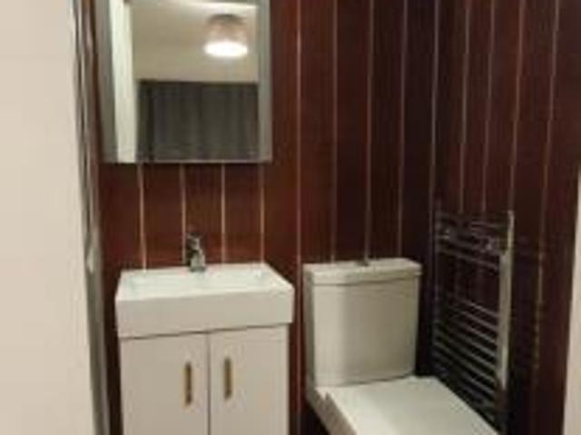 1 bedroom house of multiple occupation for rent in Firbank Drive, Watford, WD19