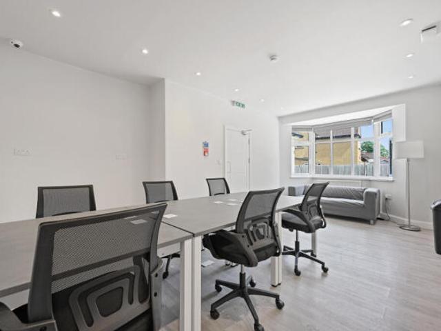 1 bedroom house of multiple occupation for rent in Hagden Lane, Watford, Hertfordshire, WD18