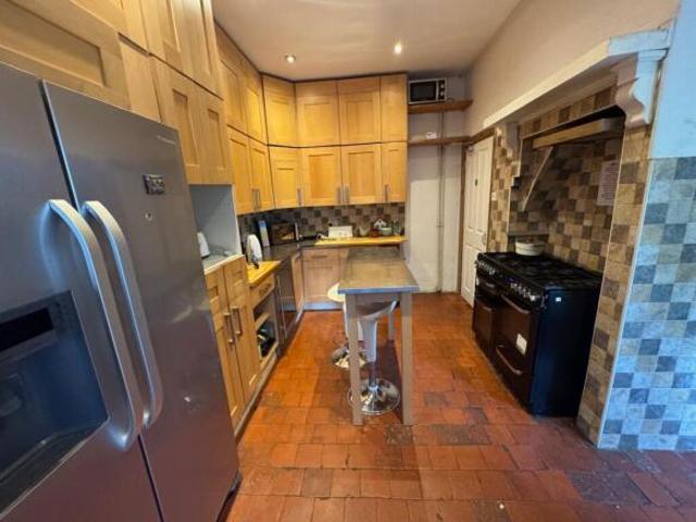 1 bedroom house of multiple occupation for rent in London Road, Luton, LU1