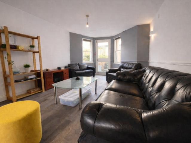 1 bedroom house of multiple occupation for rent in Newport Road, Cardiff, CF24