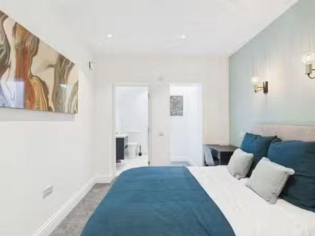 1 bedroom house of multiple occupation for rent in Room 2, 73.