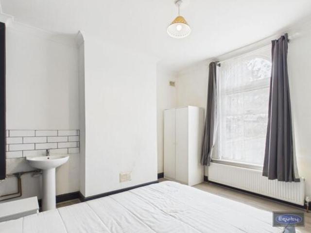 1 bedroom house of multiple occupation for rent in Scotts Terrace, Chatham, ME4