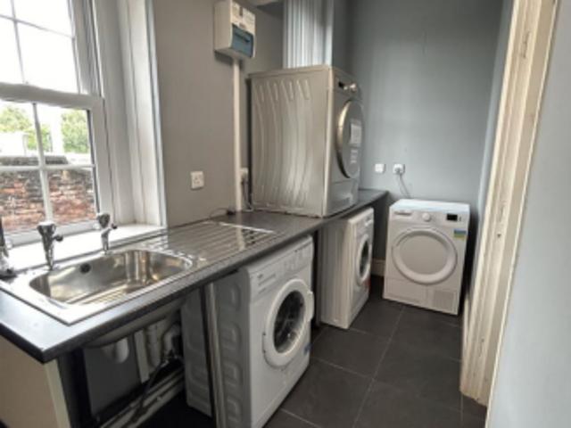 1 bedroom house of multiple occupation for rent in Salford, M6
