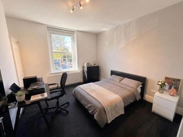 1 bedroom house of multiple occupation for rent in Salford, M6
